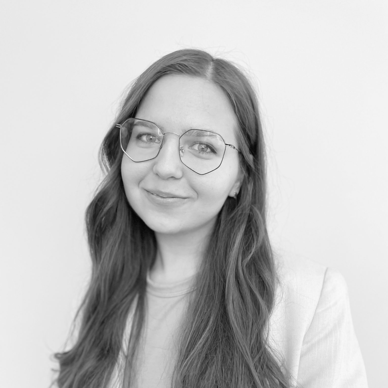 Khrystyna Demeshko – Home